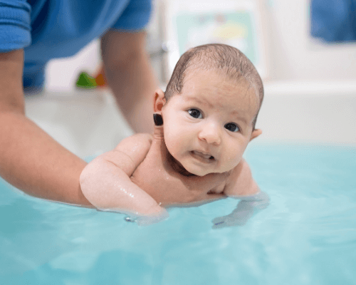 Yüzme ve Hidroterapi Bebekler için Neden Önemlidir?